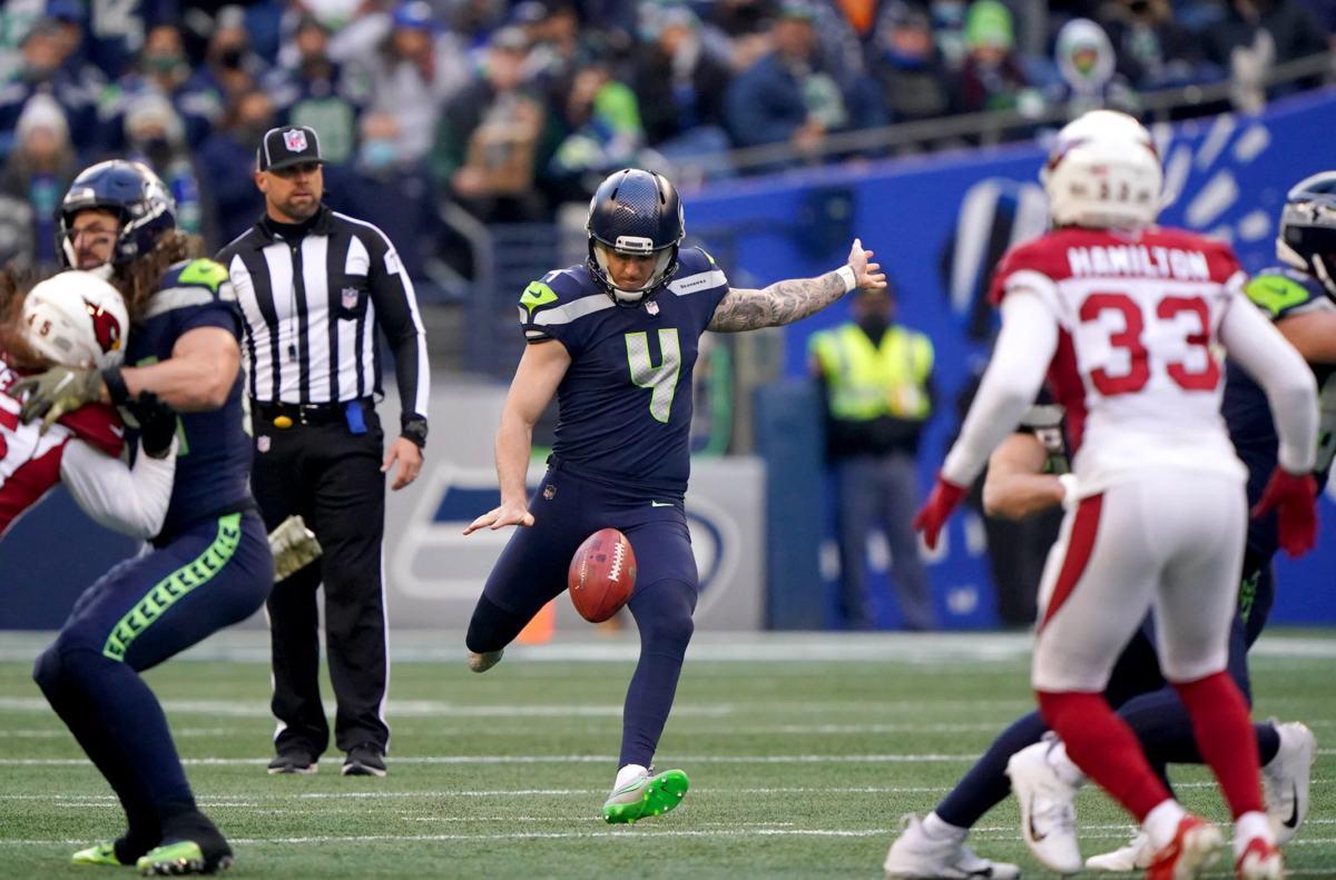 Week 11 photo album, 2021 | Football Zebras